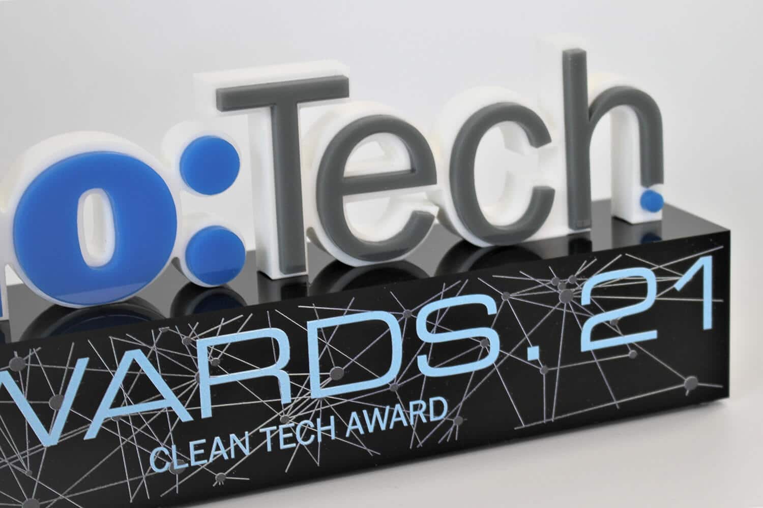 Discover Our Custom Go:Tech Awards Trophy | Gaudio