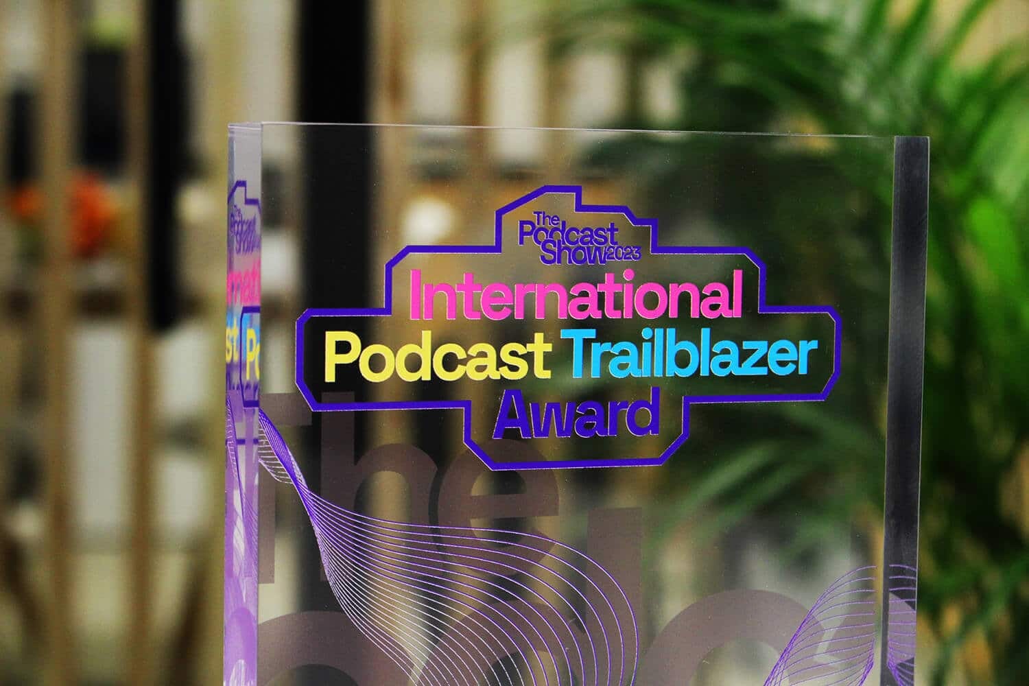 Discover Our Custom International Podcast Trailblazer Award Trophy | Gaudio